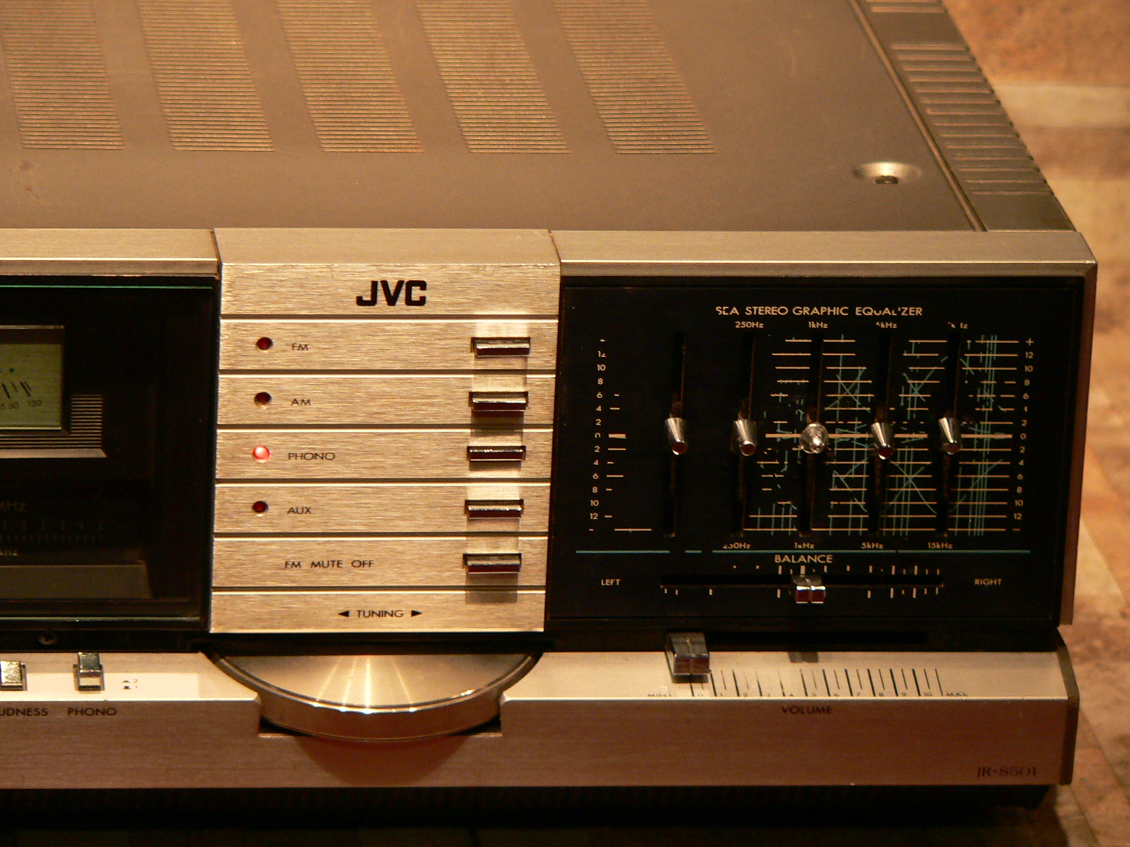 su-distribuidor audio hi-fi and hi-end: MONSTER RECEIVER JVC JR-S501 ...