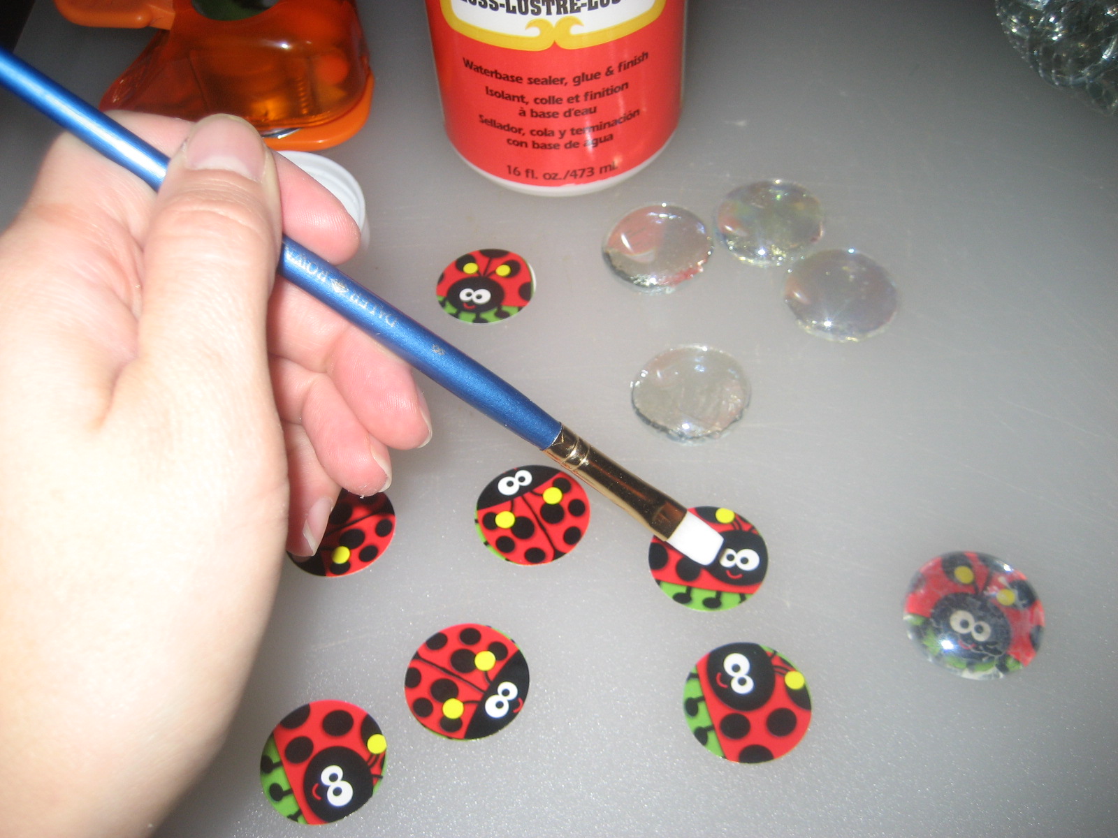 dandelions and dragonflies: Glass Stone Magnet Tutorial