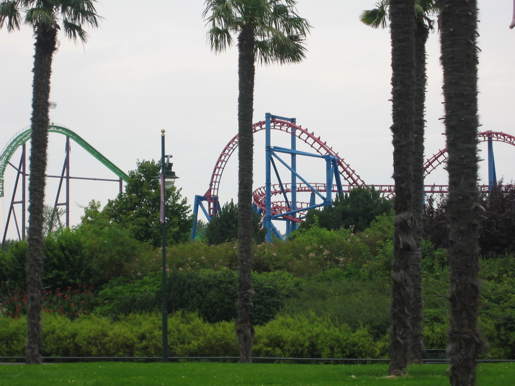 My Travelogue: Six Flags - Netherlands