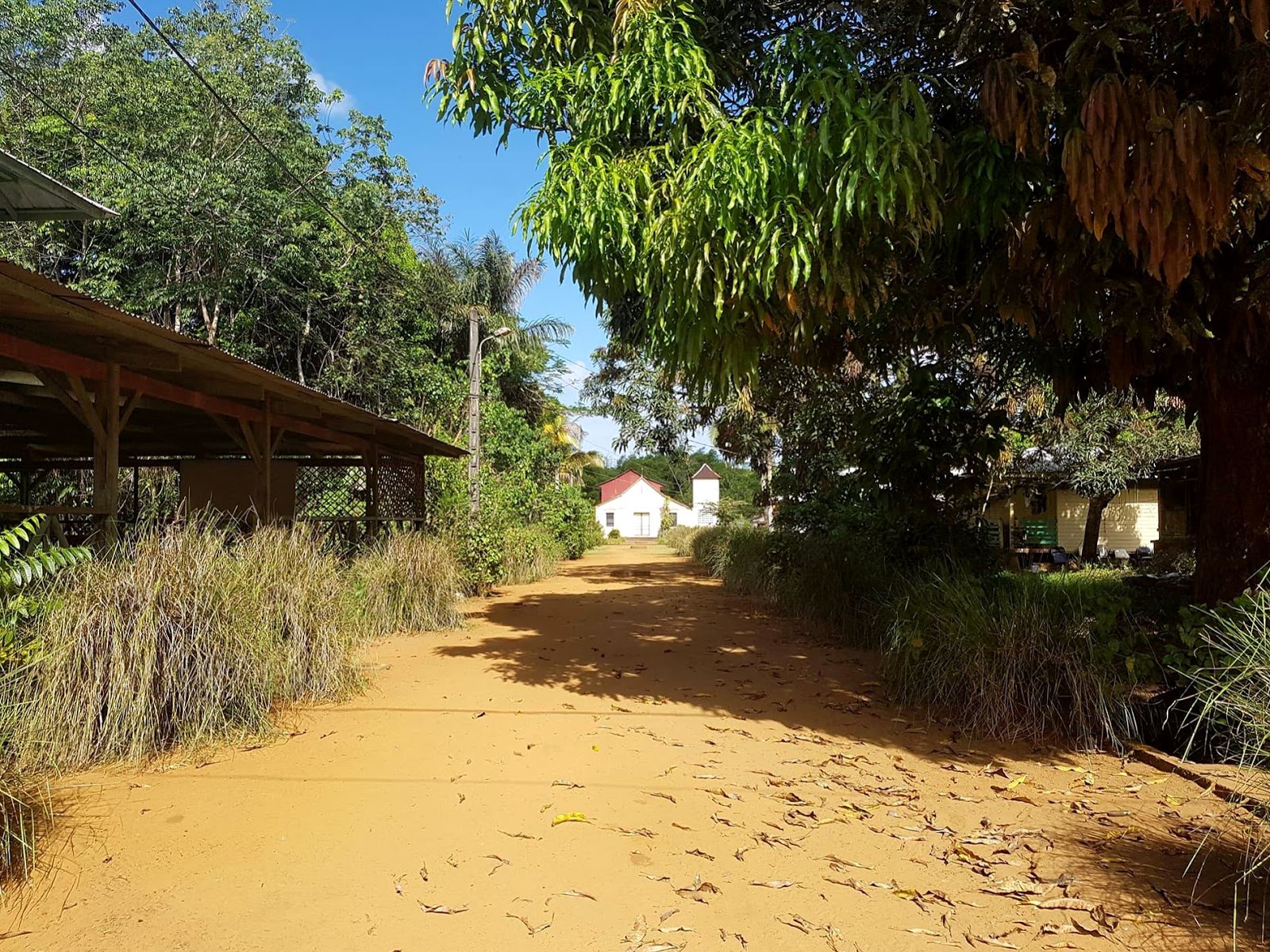 Guyane : Une visite au village de Kaw - Les rêveries d'Isisya