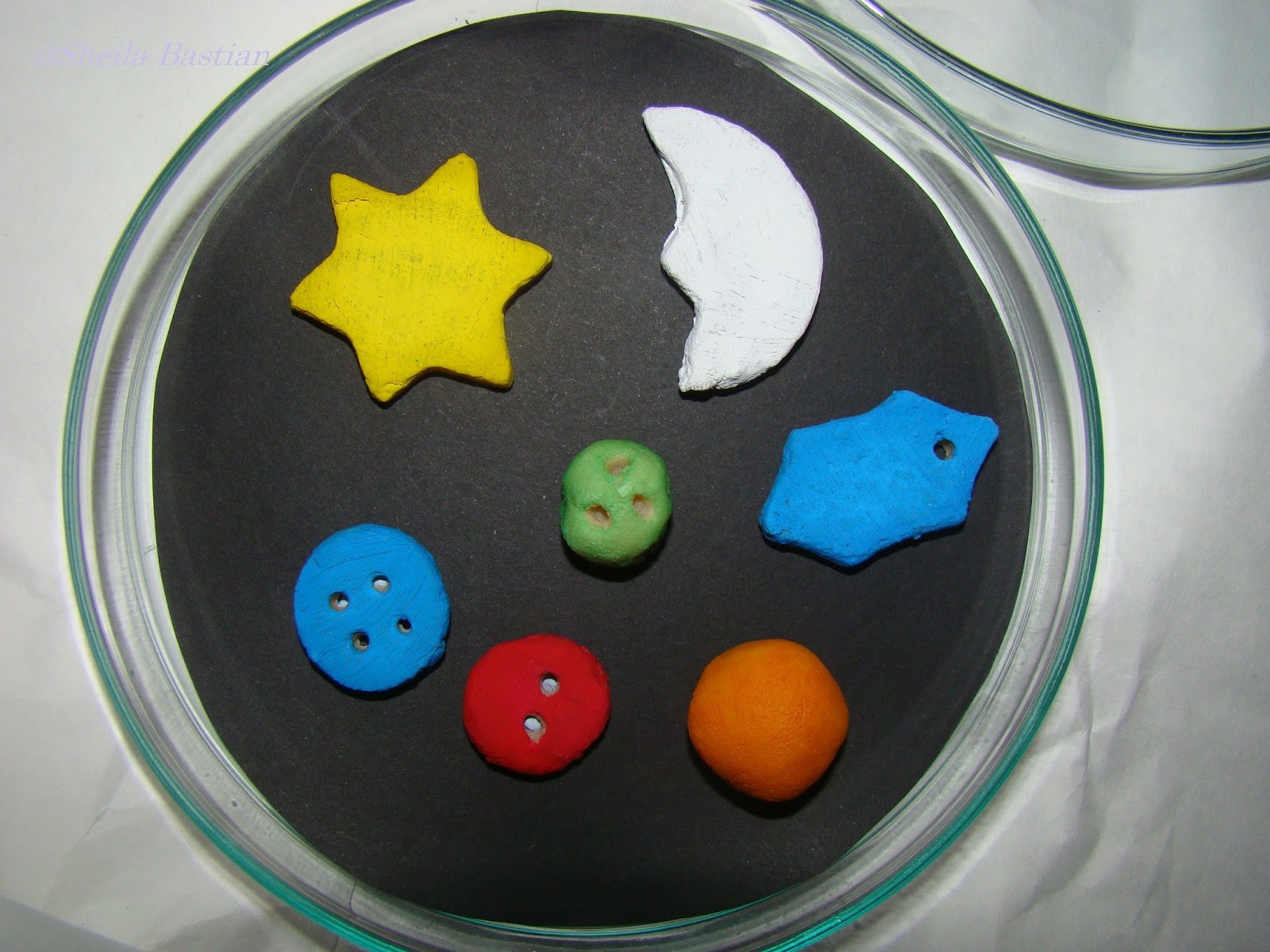 Science Magazine: SCIENCE FAIR PROJECT - TURNING MILK INTO PLASTIC! By ...