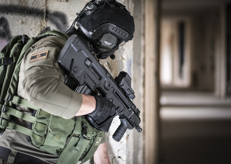 desarrollo defensa y tecnologia belica: Punj Lloyd e IWI inauguran una ...