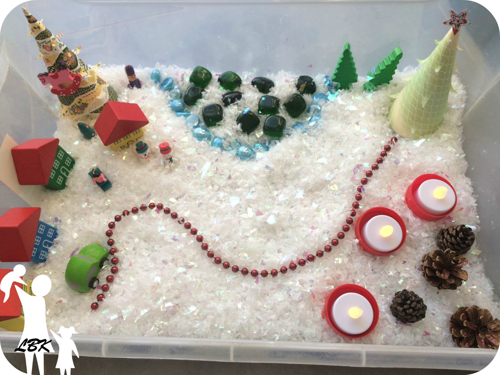 Nos 2 bacs sensoriels d'hiver [Montessori at home #2]