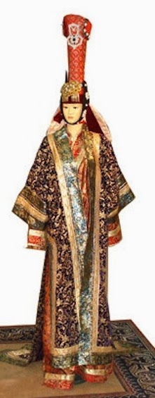 Women of History: History of the Hennin