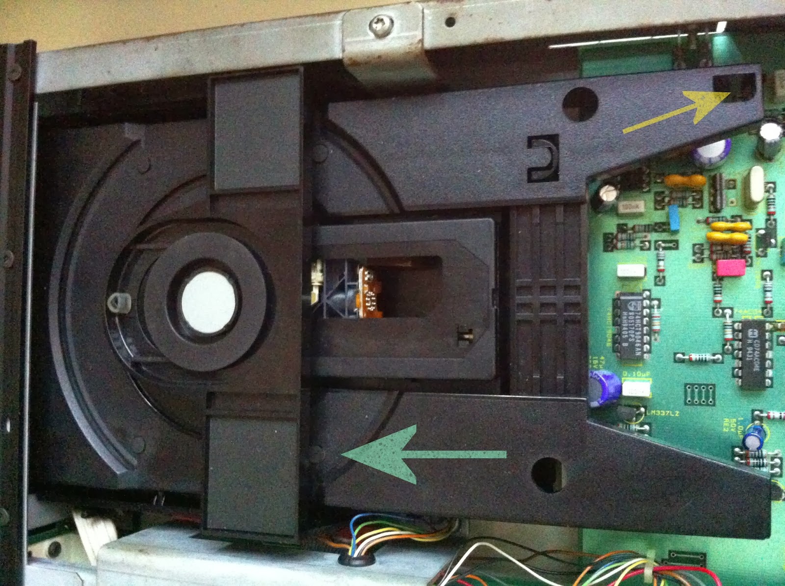 MyOldVintageHifi: DIY - Tray gear replacement for Audiolab 8000CDM (VAM ...