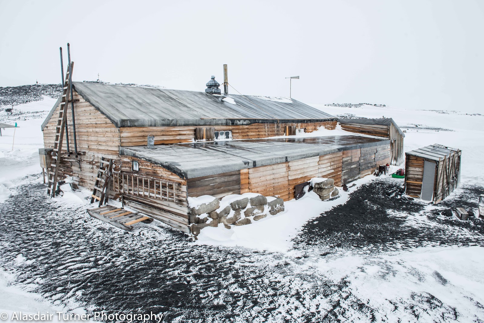 Alasdair Turner Photography: Captain Scott's Terra Nova Hut, Cape Evans ...