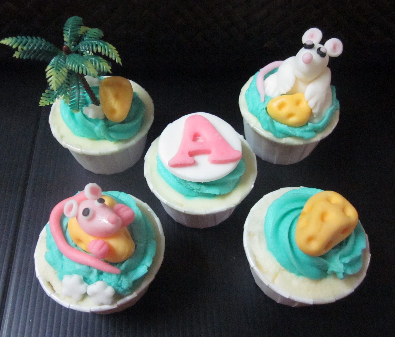 Sweet-Treatz: Mouse Cupcakes