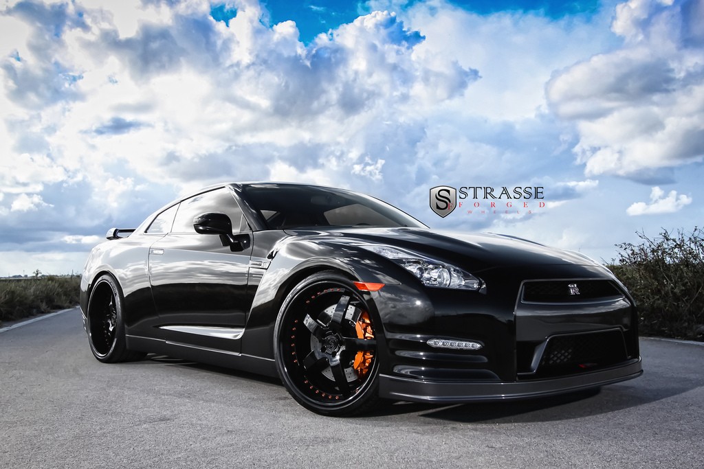 Strasse Forged Wheels