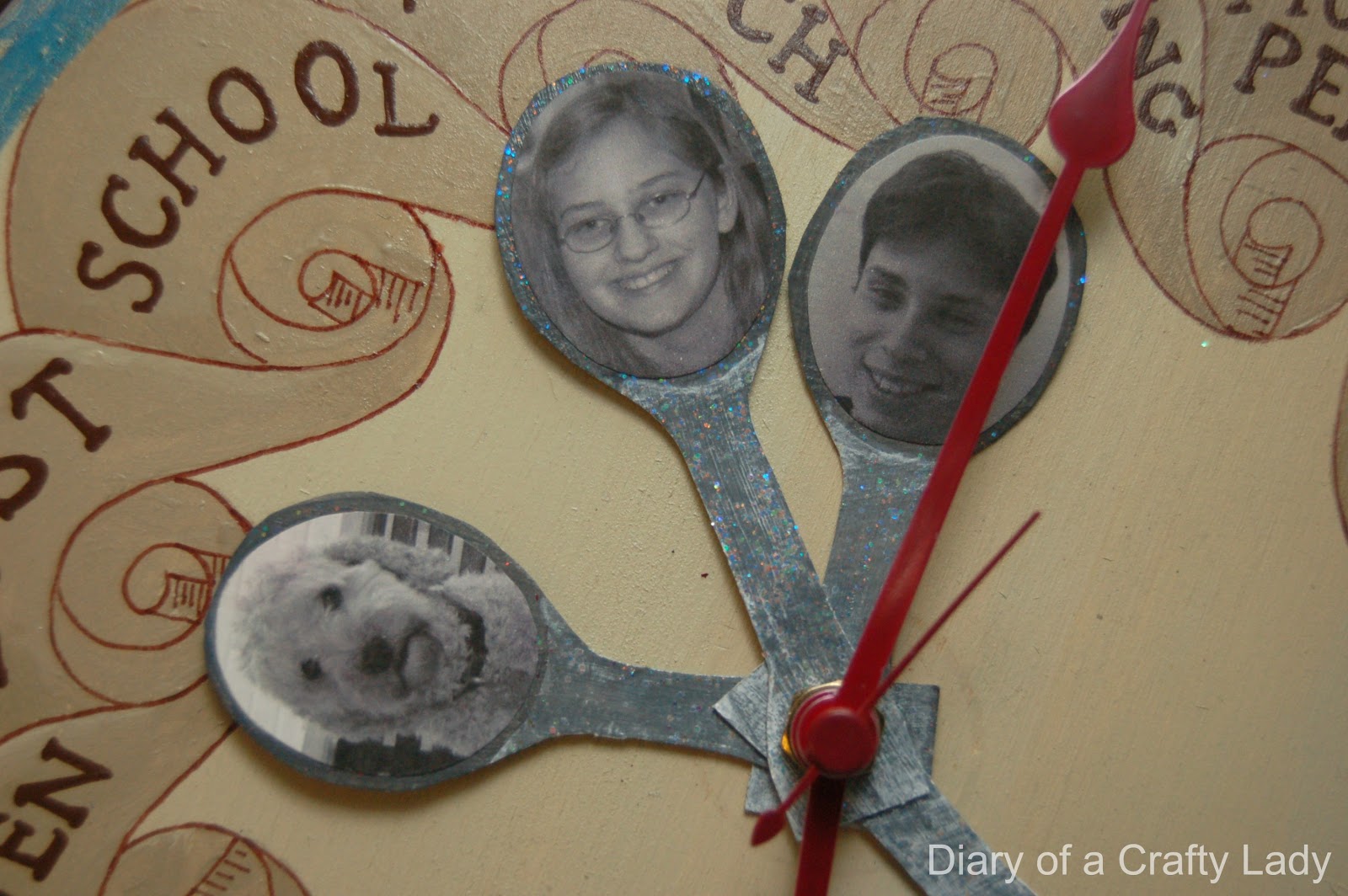 Diary of a Crafty Lady: Harry Potter Weasley Family Clock
