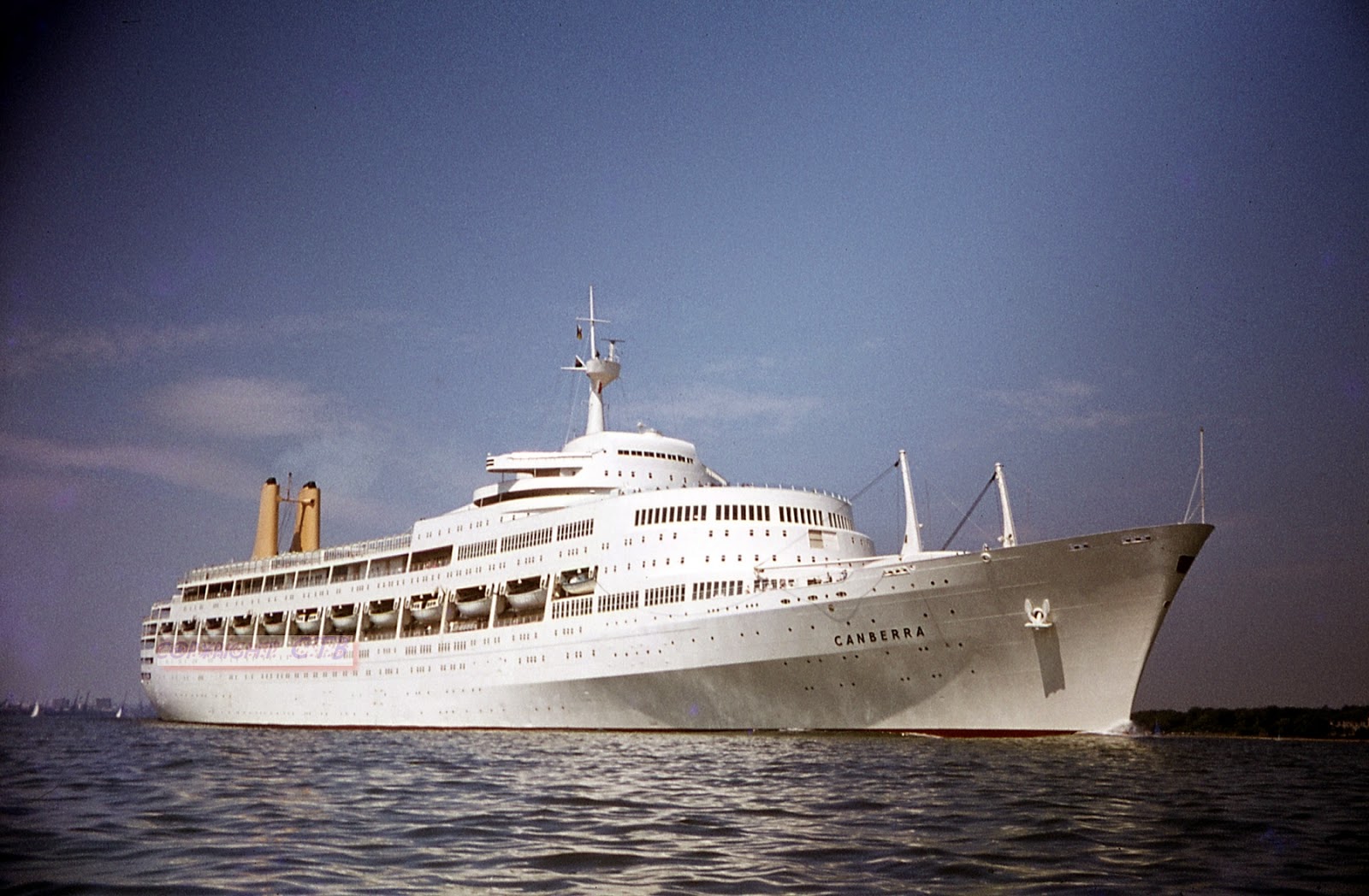 Ocean Superliners: The SS Canberra was the largest ship built at ...