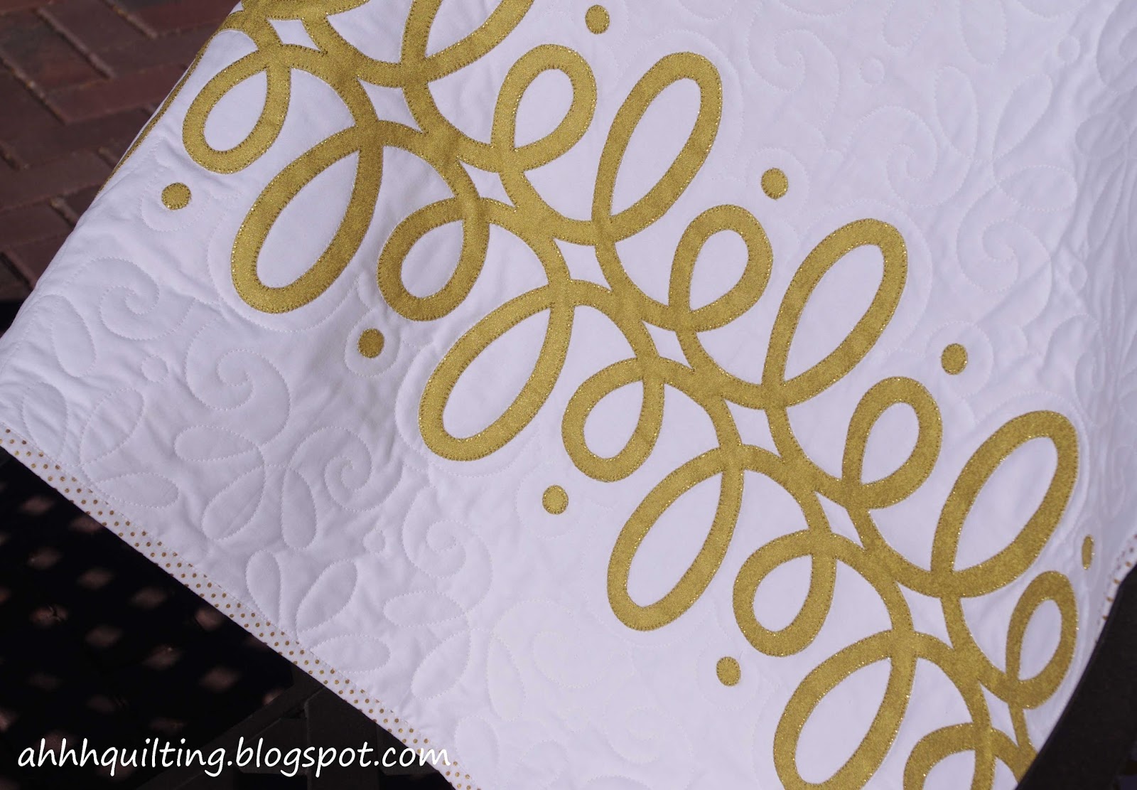 Gold + White Baby Quilt - Ahhh...Quilting