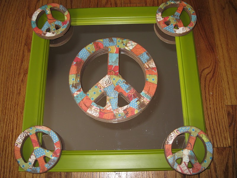 Pinkapotamus: Retro Peace Sign Mirror and a Giveaway Alert!