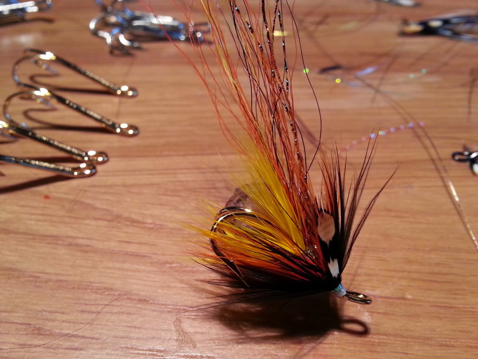 Salmon Fly: How Do I Tie / How To Tie A Willie Gunn Flamethrower Salmon ...