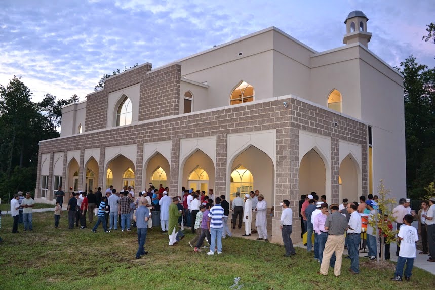 AHMADIYYA MOSQUE: Mubarak Mosque - Virginia USA
