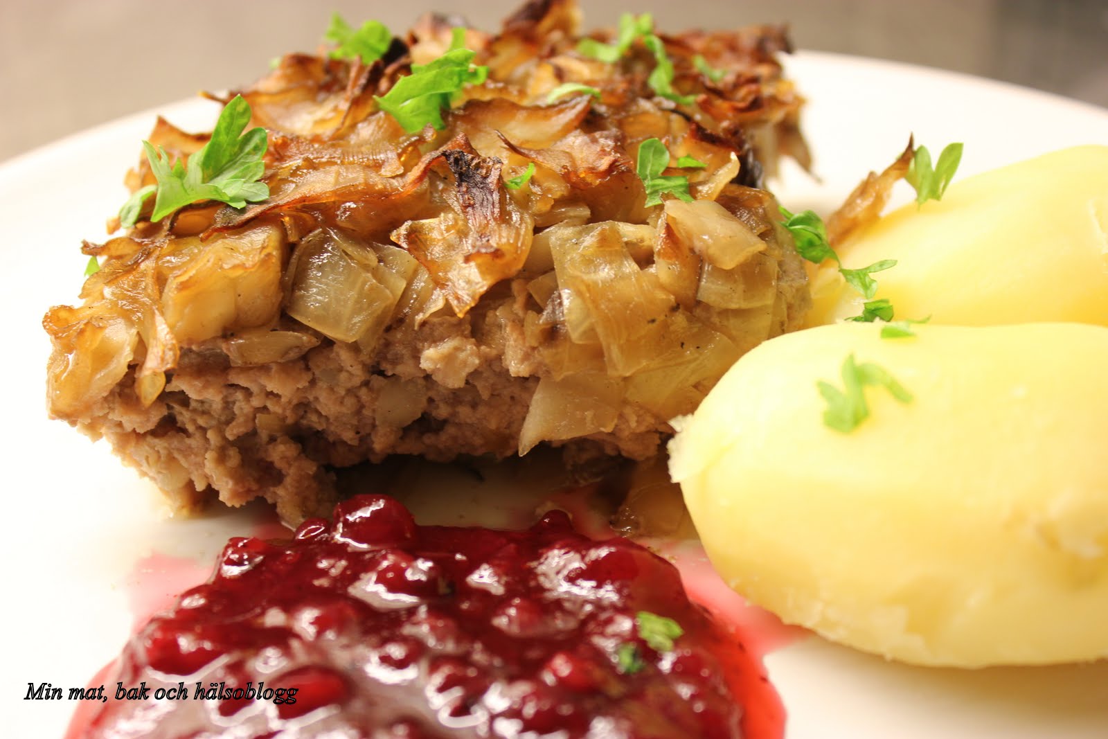 Bland bakverk och kastruller: KÅLPUDDING