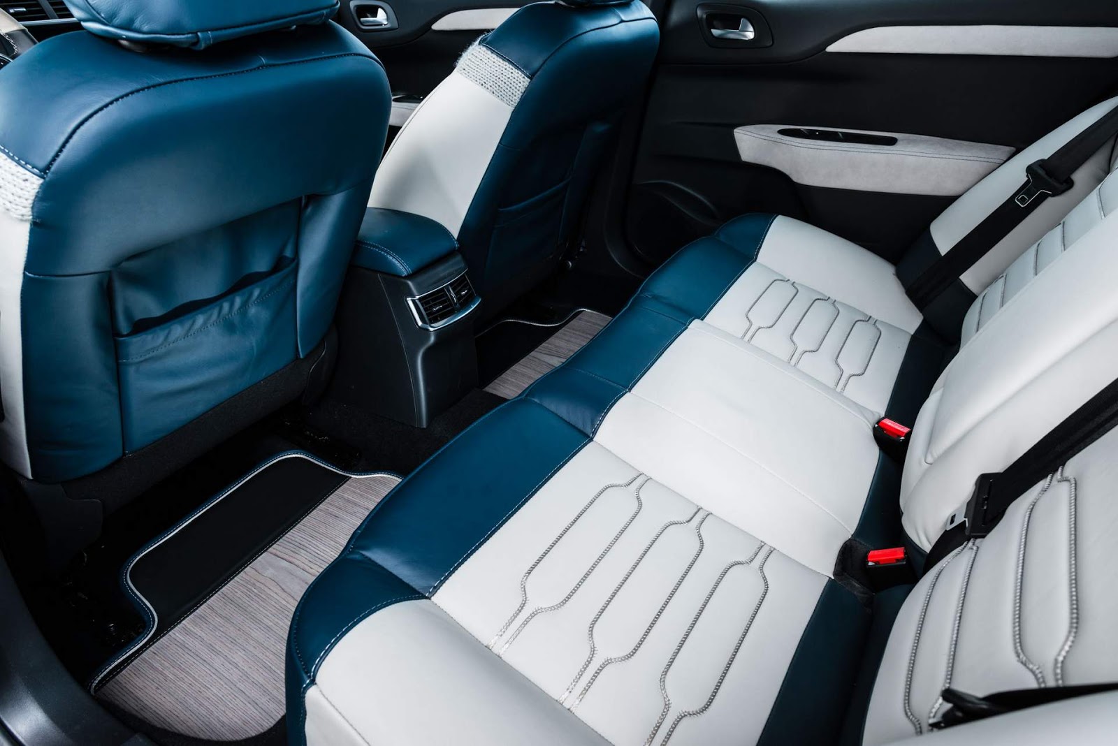 Citroen C4 Lounge Sportmarine: vídeo - Salão de São Paulo