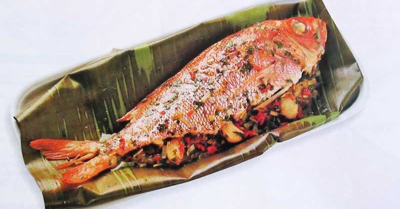 Cómo preparar Pargo relleno en hoja de plátano
