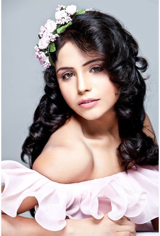 Indian Top Model Harshita Sinha Latest Porfolio Photoshoot Stills ...