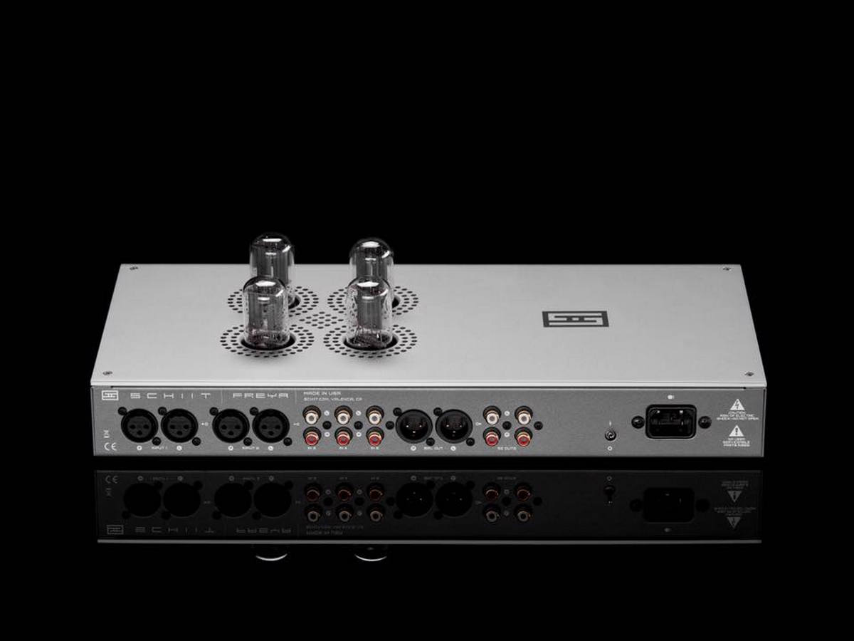 Wizard High-End Audio Blog: Schiit Audio Freya balanced preamplifier