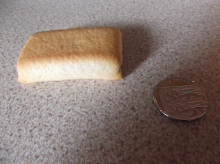 BiscuitsBlog: Featured Biscuit: The Boland's Fig Roll