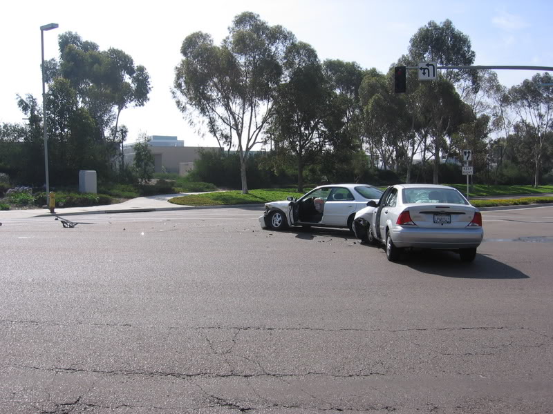 Very Badly Crash of A Smart Car (Photos) | Smart car accident photos