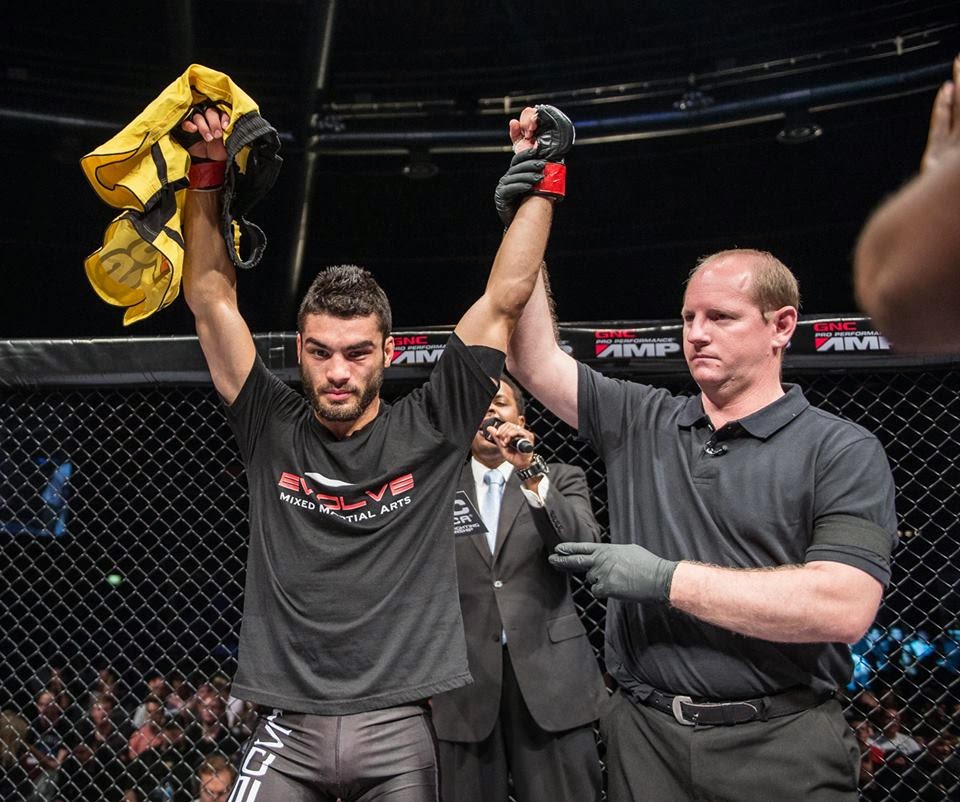 Evolve MMA : Evolve Fight Team’s Irshaad Sayed Wins EFC Debut!