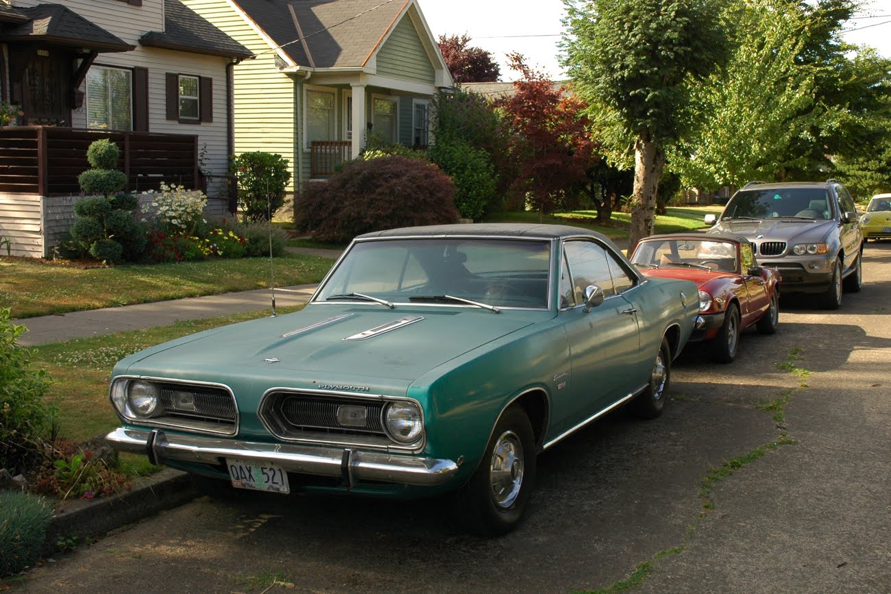OLD PARKED CARS.: 1968 Plymouth Barracuda Notchback.
