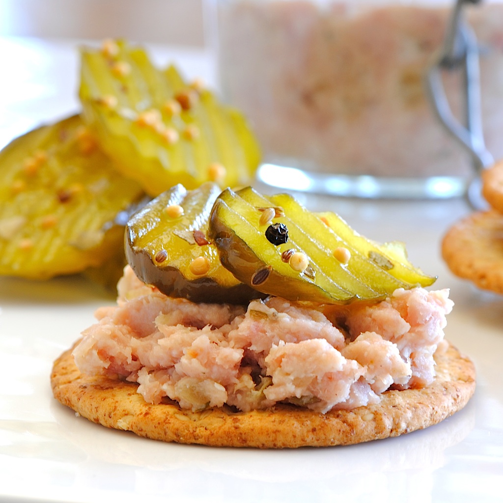 JULES FOOD...: Grandma Hulda's Sweet Dills