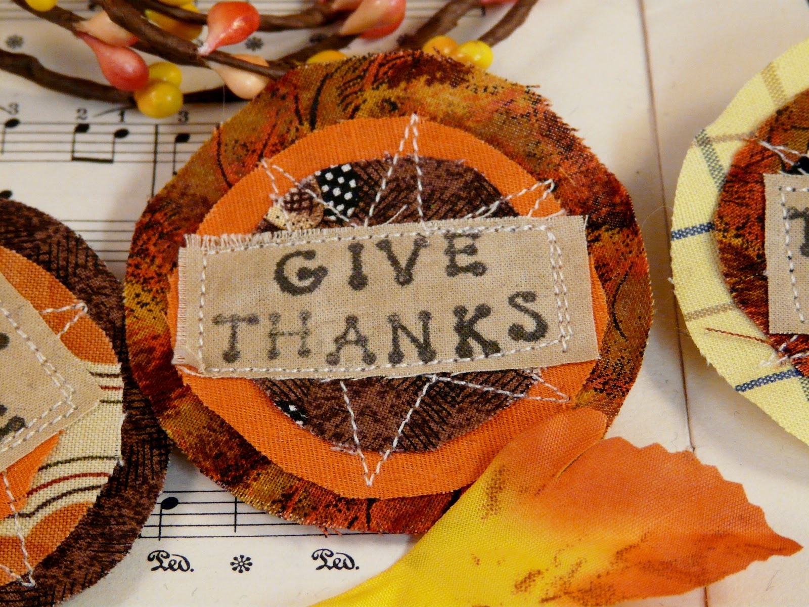 Hudson's Holidays - Designer Shirley Hudson: Scrappy Fabric Circle Pins ...