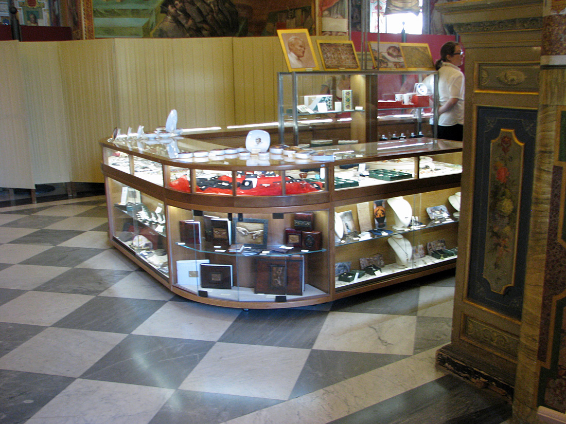 The Bell Curve of Life: Rome: Vatican Museum - Religious Artifacts