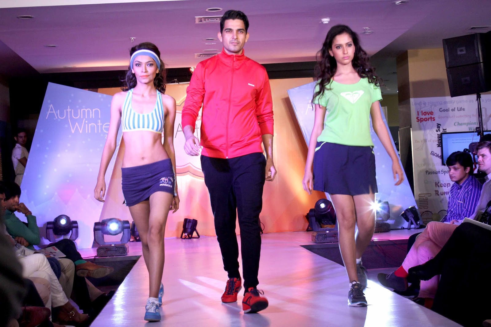 Event Alia Bhatt Launch Bata India's Largest Store - Actress Navel Show ...