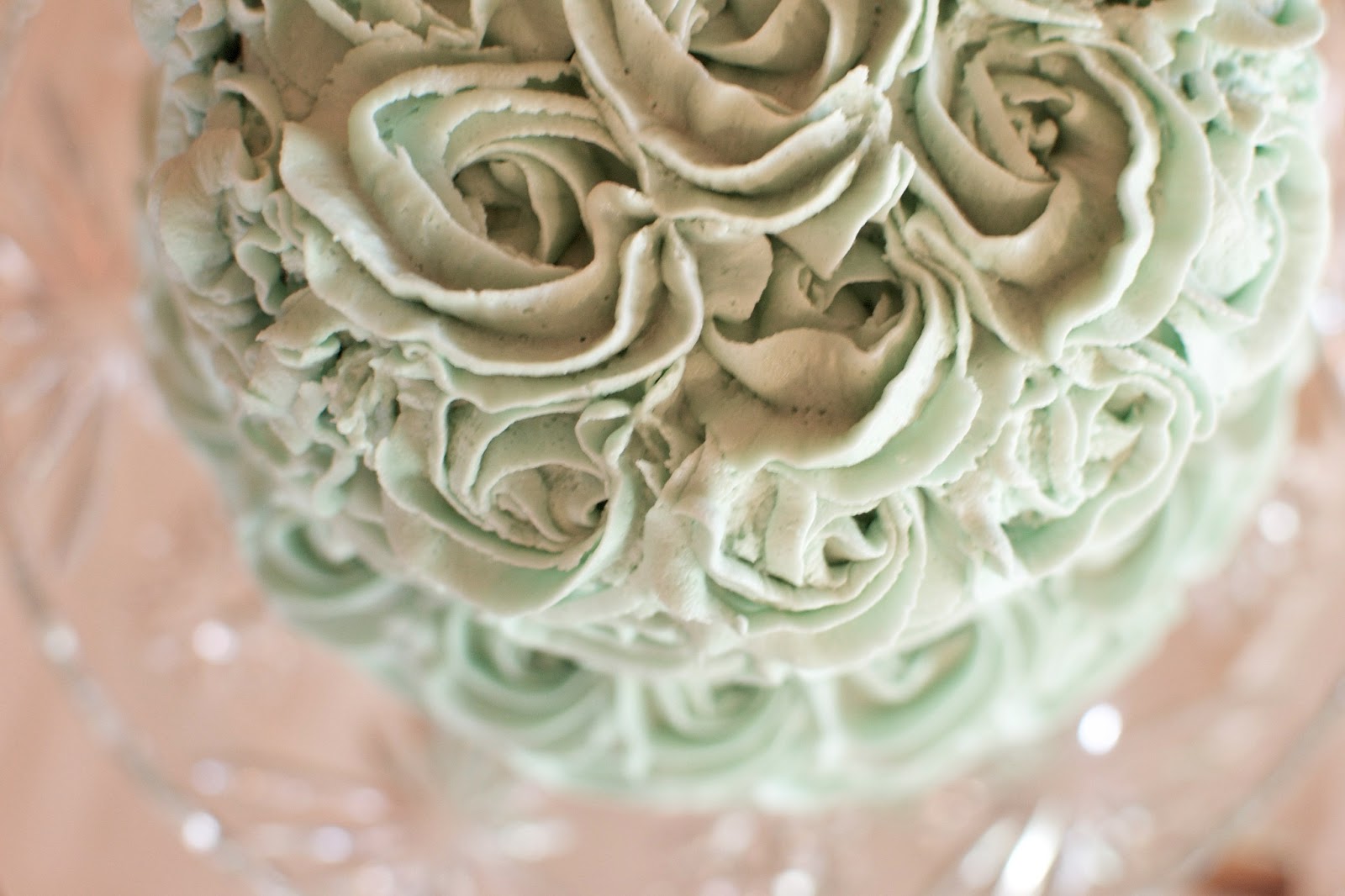 THE MIGHTY BAKER: Mint Green Rose Cake and Dodge Viper Grooms Cake