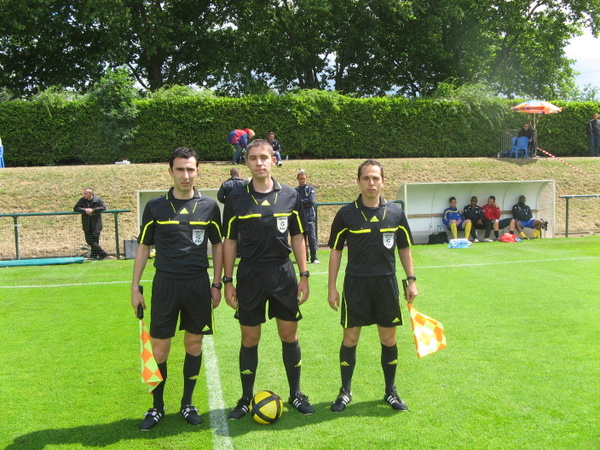 Școala De Arbitri: Imagini cu Radu Petrescu, Valentin Avram si Andrei ...