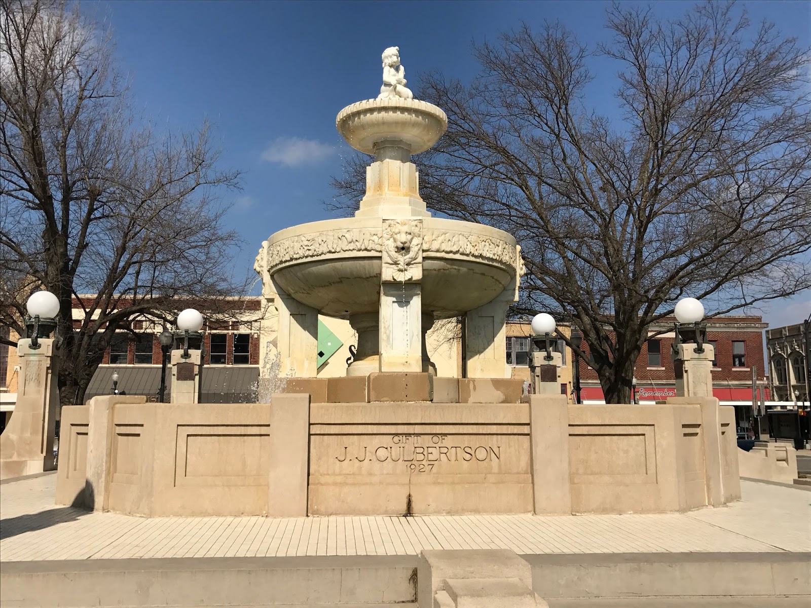 Busy Geemaw: Paris, Texas Style