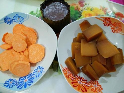 Kuih Bakul