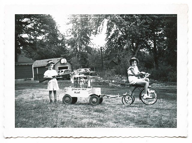 A Collection of 73 Humorous Vintage Photographs From the Past ~ Vintage ...