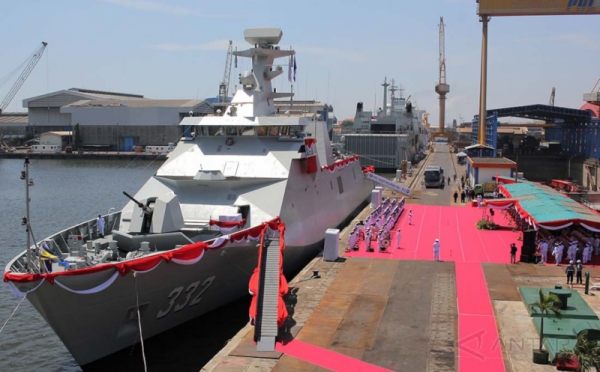 DEFENSE STUDIES: Menhan Resmikan Fregat KRI I Gusti Ngurah Rai - 332