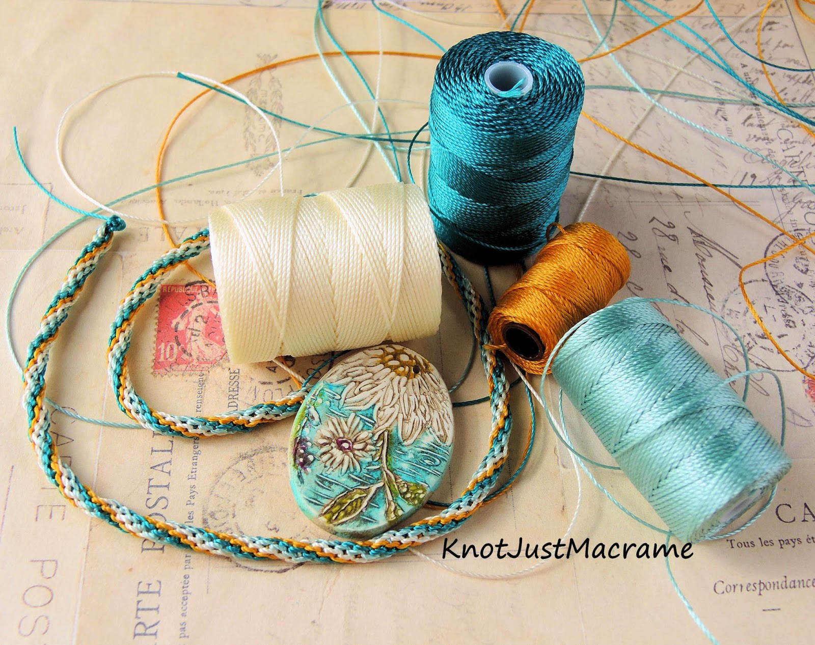 Knot Just Macrame by Sherri Stokey: Fall Daisies