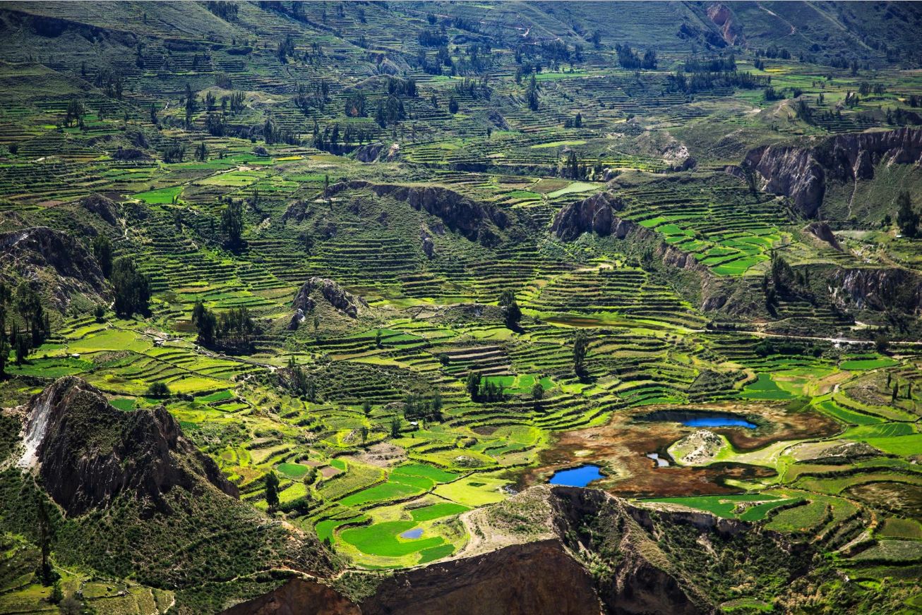 ¡Maravillas del Perú, wonderful and magical land! : paisaje