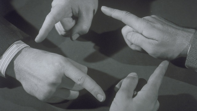 Seeking Shared Learning: Finger pointing Seeking Shared Learning: Finger pointing