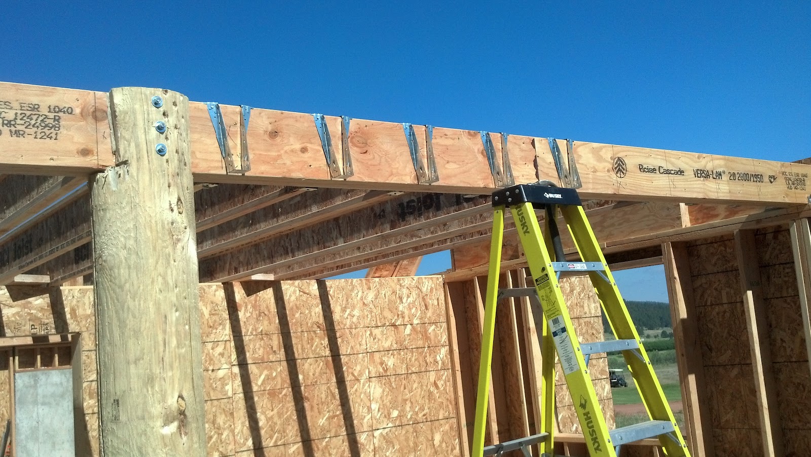 Stannard Log Home: Main Beams and Columns