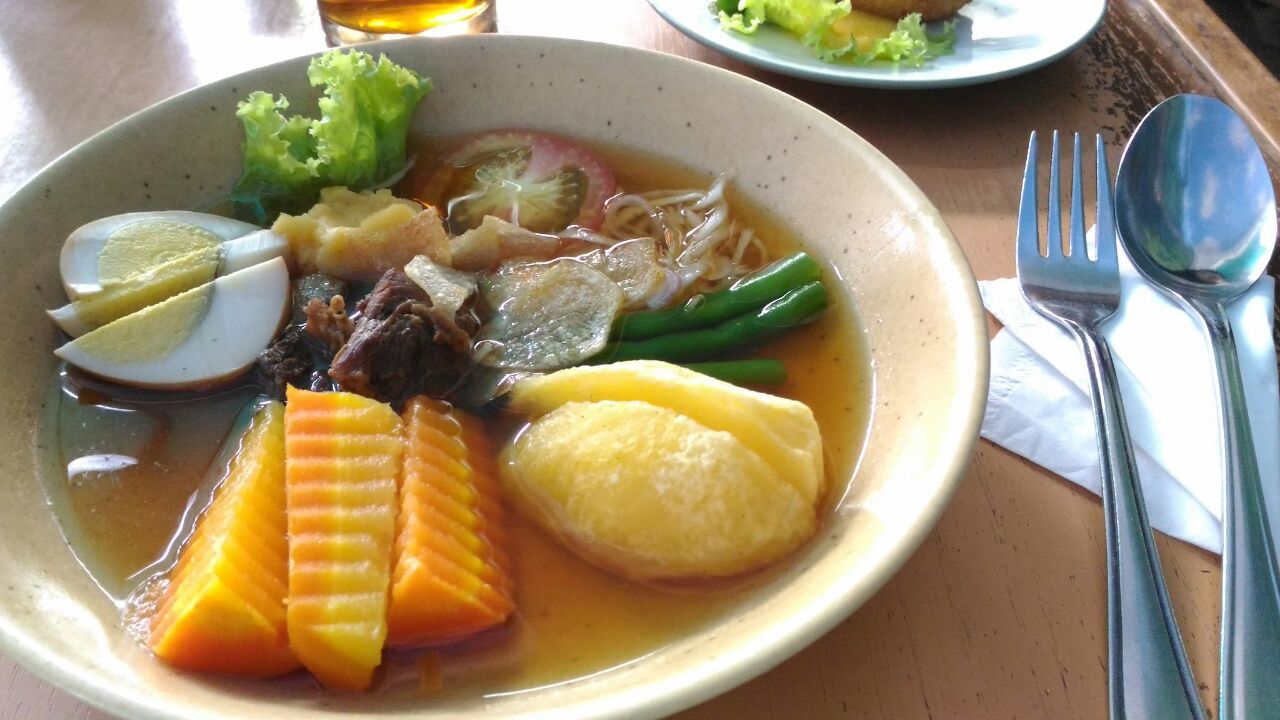 Kayu Sirih: Mencicipi Kuliner Legendaris Solo di RM Kusuma Sari