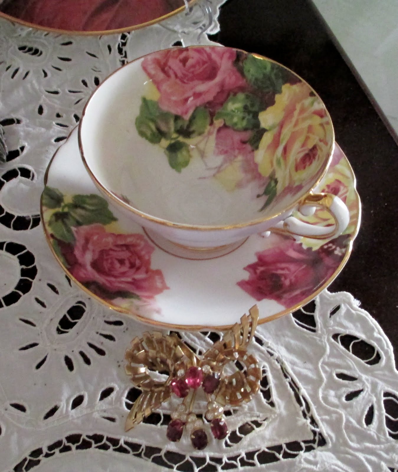 Martha's Favorites: LARGE ROSE TEA CUPS FOR TEA CUP TUESDAY!