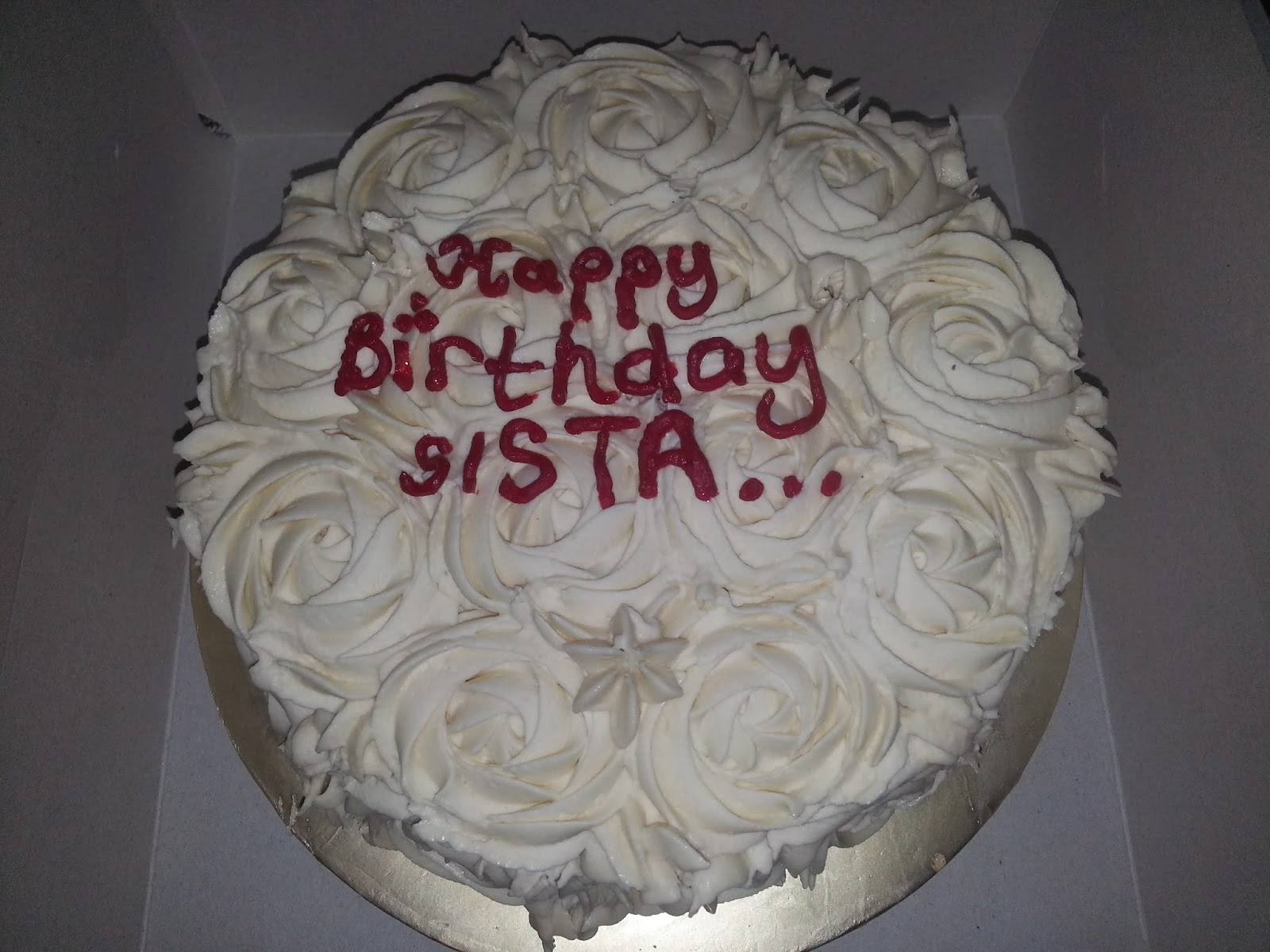 Bakerlicious Cupcakery: Happy Birthday Sista Roses Deco