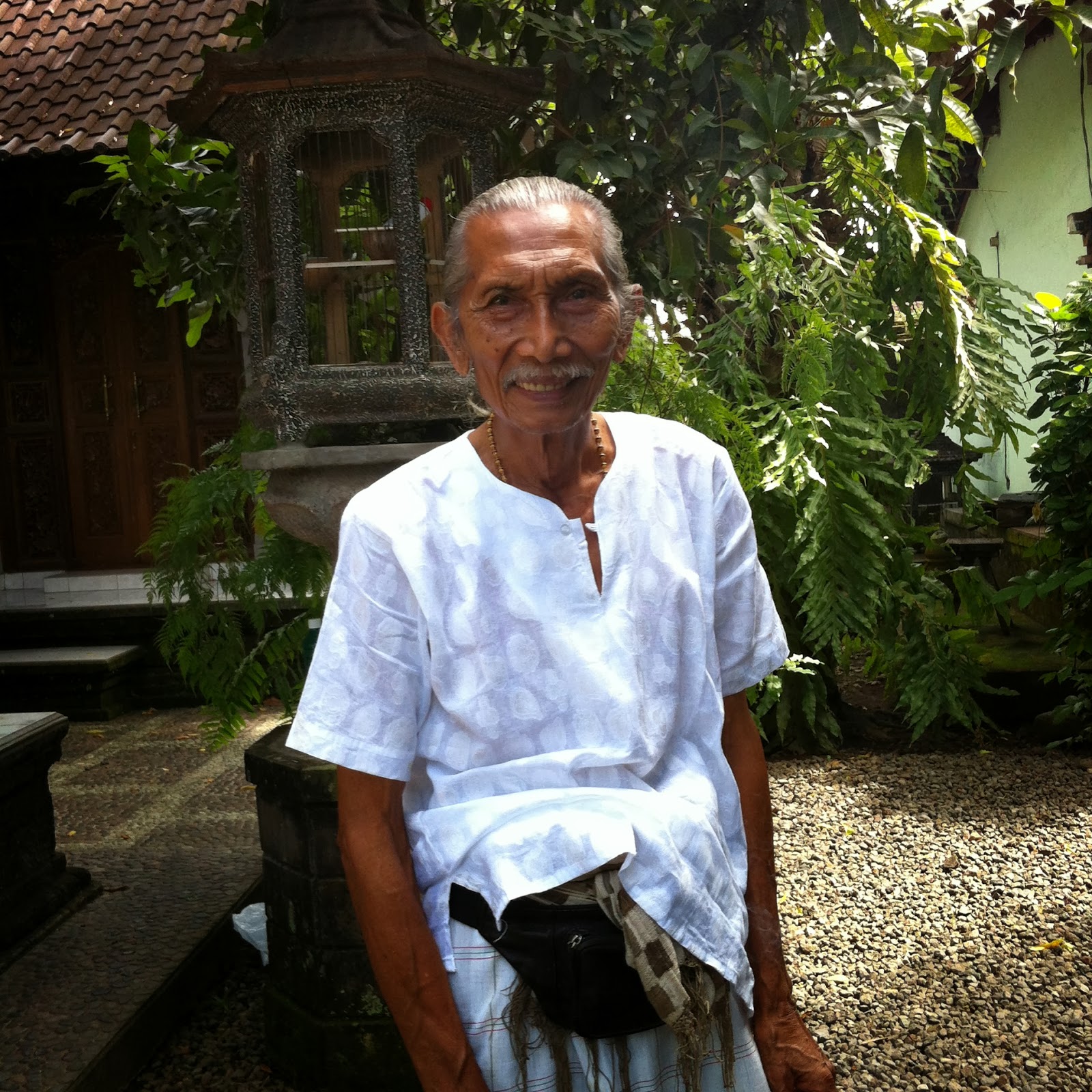 Marian Nielsen Joos - being on my Life Path.: Cokorda Rai a traditional ...