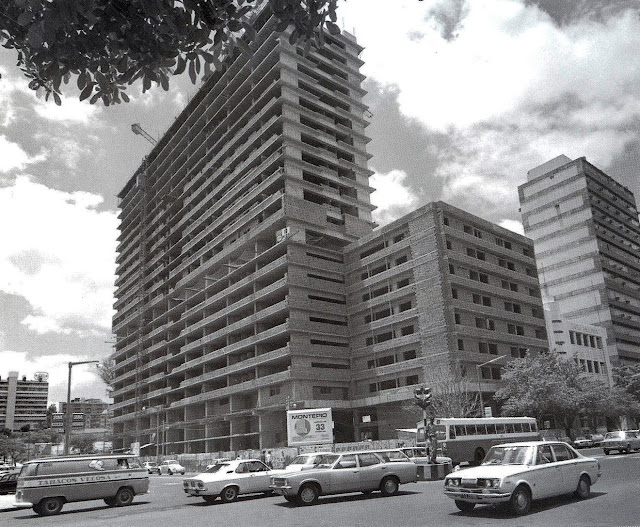 Prédio 33 na Baixa de Maputo