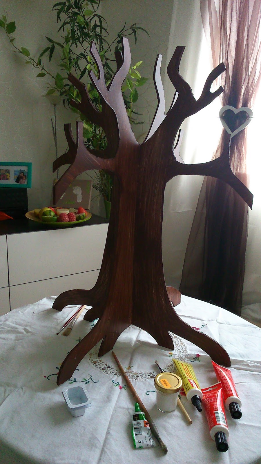 Anelore scrap&cie: fabriquer un arbre en carton plume et papier crépon