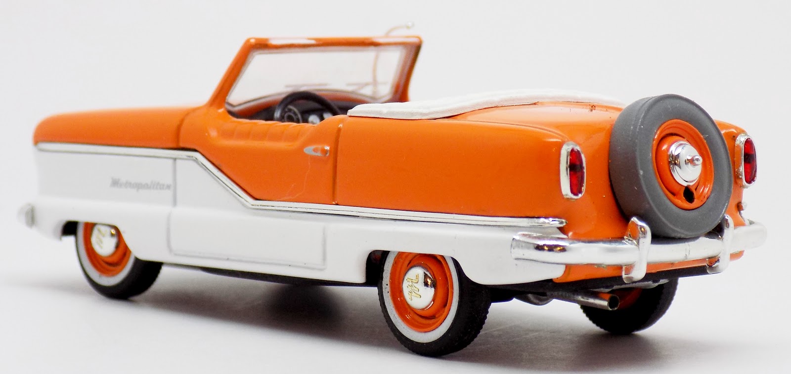 Toys and Stuff: Vitesse 1/43 Scale Diecast 1959 Nash Metropolitan