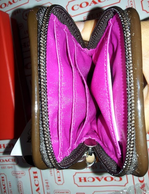 MAD FOR COACH: Coach Signature Universal Cell Phone Case (62800B)