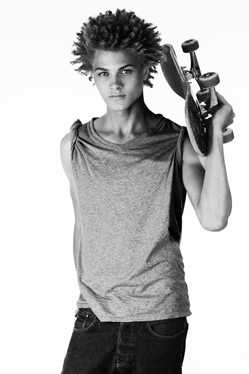 Shane Simpson by Justin Violini | Oh yes I am